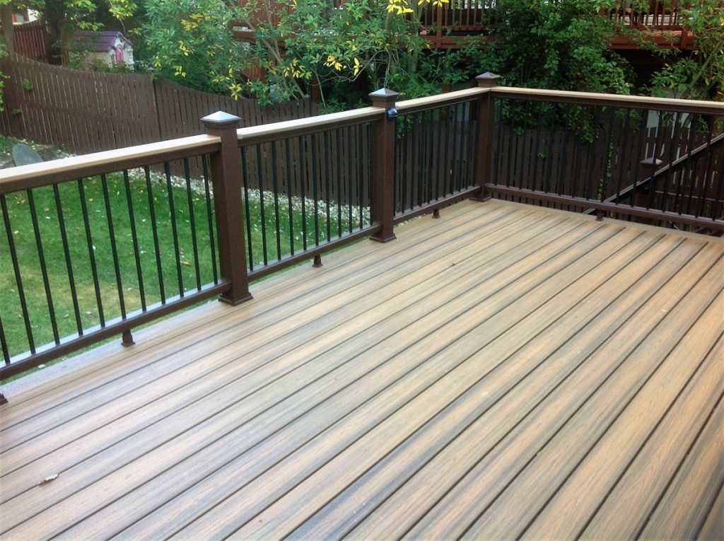 Deck Gallery 2 – Composite - Decks with Style